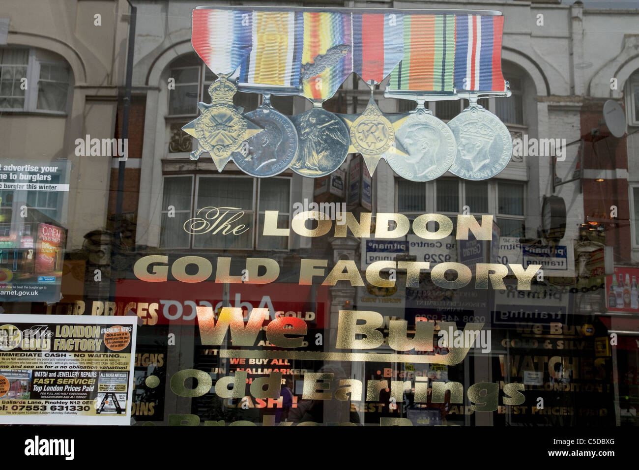 Gold shop exchange hi-res stock photography and images - Alamy