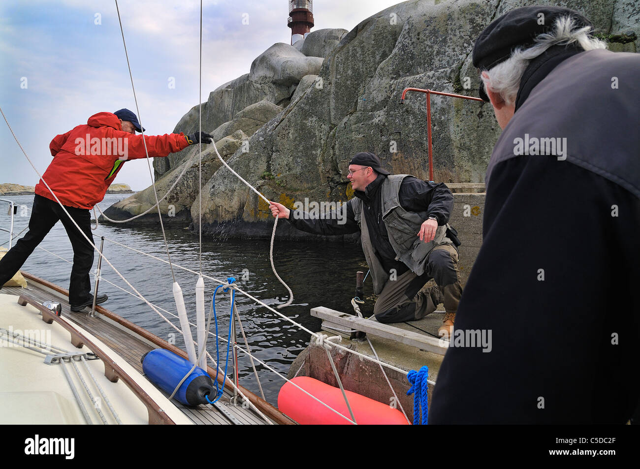 Men trying hi-res stock photography and images - Alamy