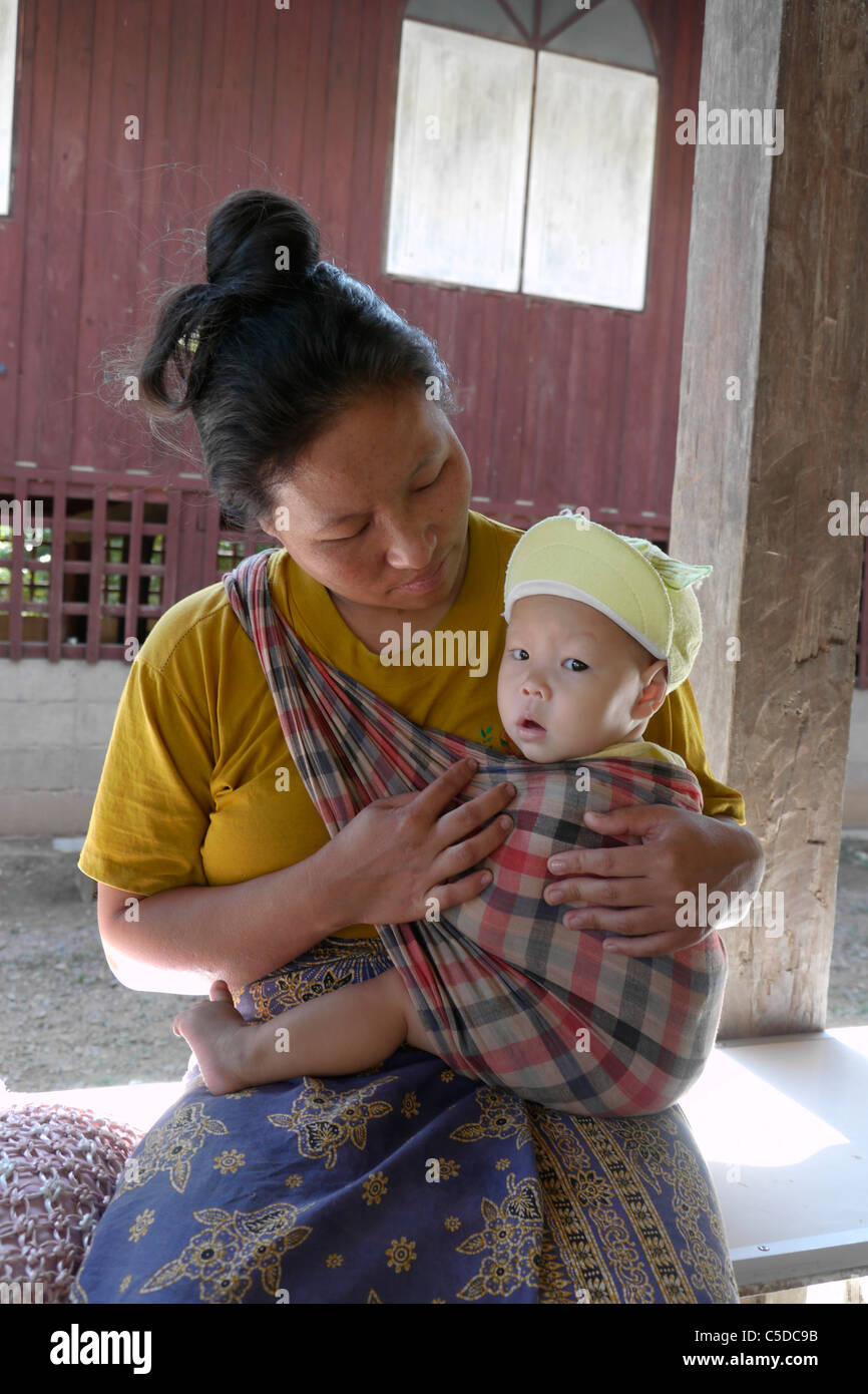 Lahu tribe hi-res stock photography and images - Alamy