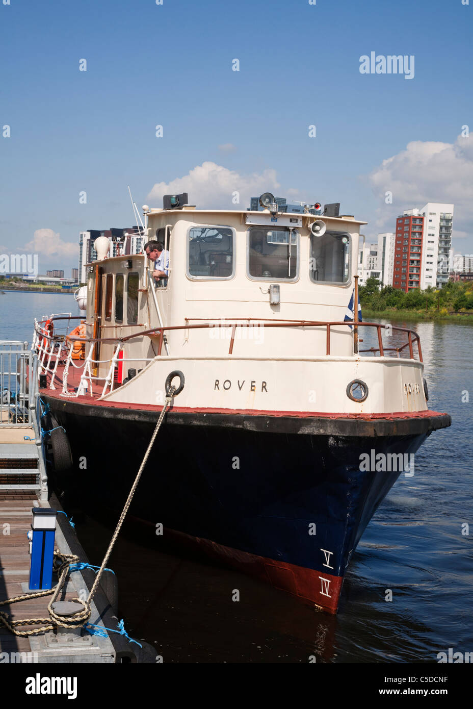 River clyde govan ferry hi-res stock photography and images - Alamy