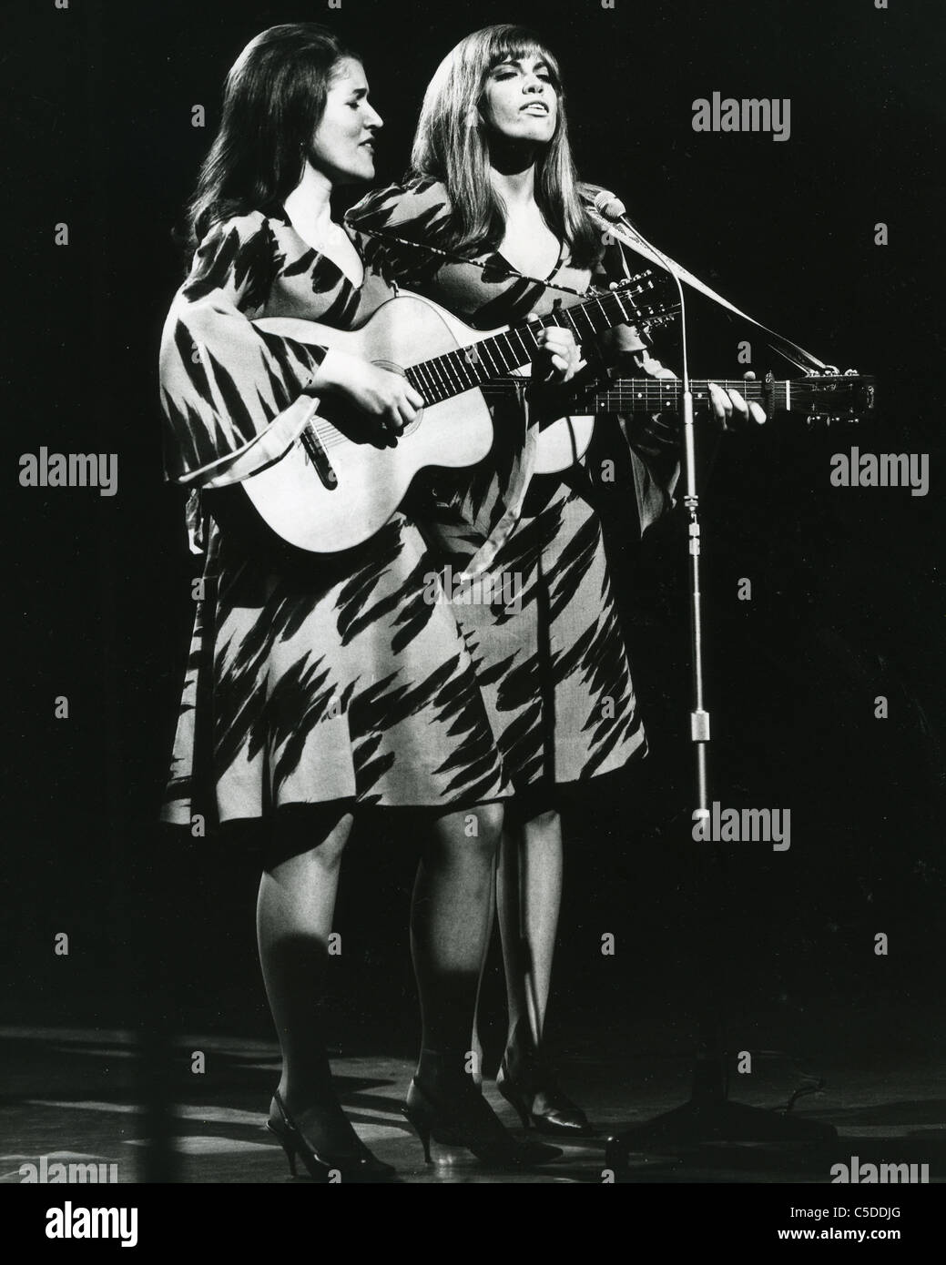 SIMON SISTERS UK pop duo in August 1965. Photo Tony Gale Stock Photo ...
