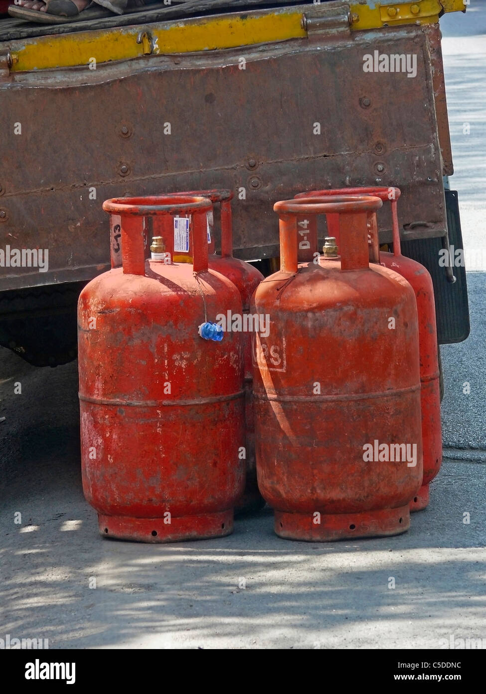 Lpg gas cylinder hi-res stock photography and images - Alamy