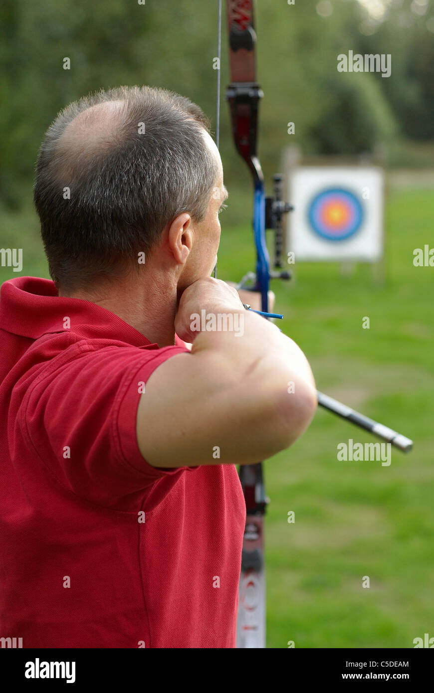 Man Aiming Bow Arrow Man High Resolution Stock Photography and Images ...