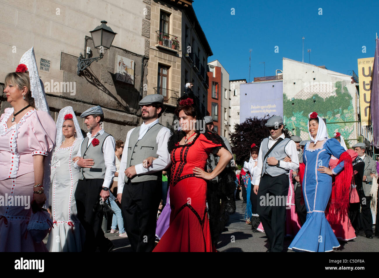 Traditional spanish clothes hi-res stock photography and images - Alamy