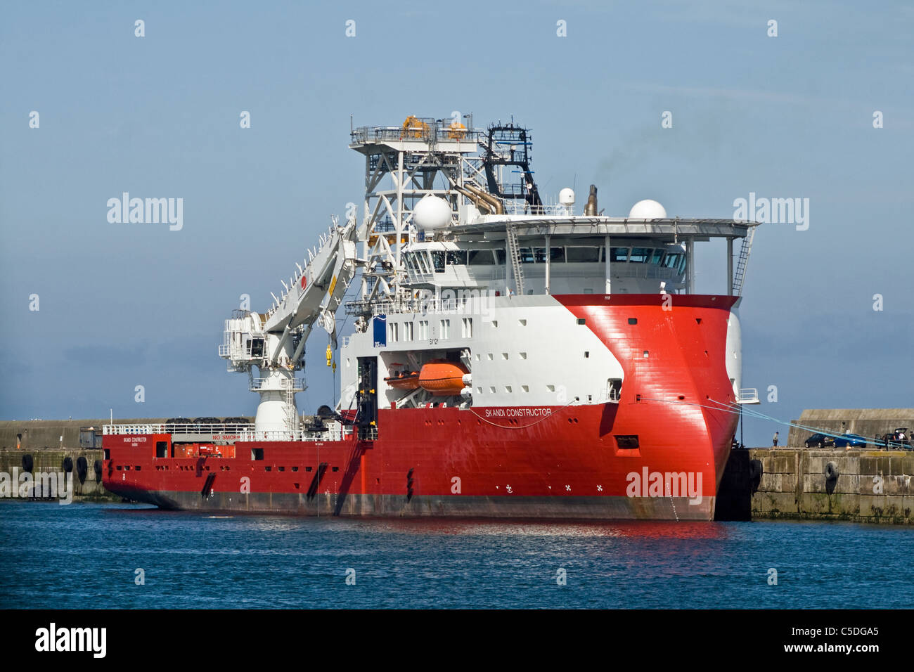 Helideck hi-res stock photography and images - Alamy