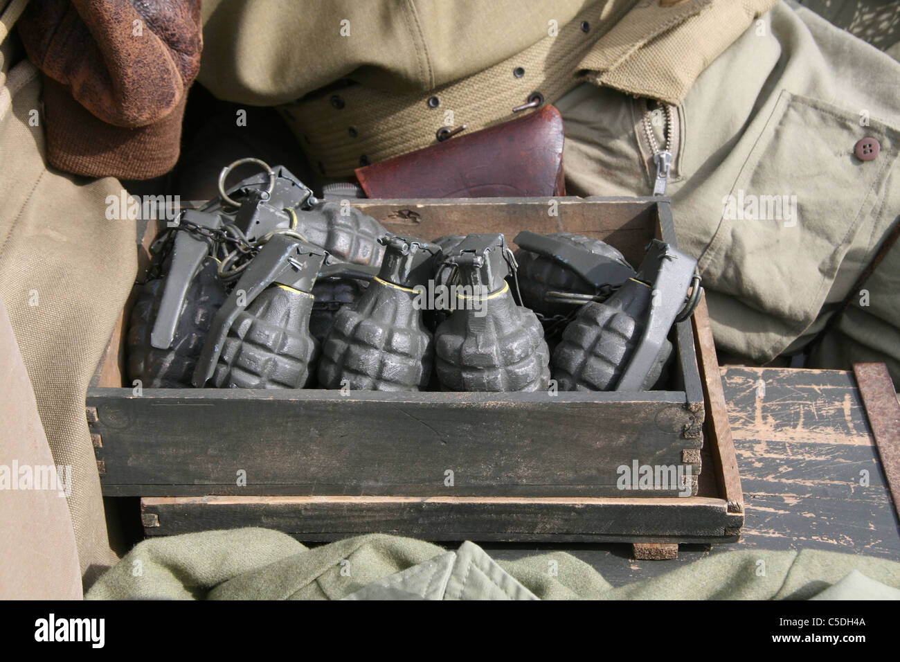 world war 2 liberation of rome re enactment parade 4th june 1944, rome ...