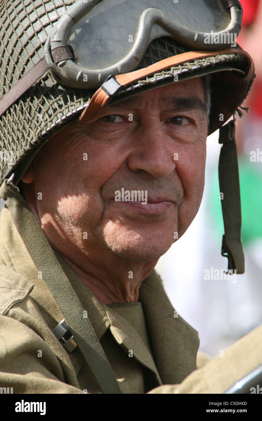 world war 2 liberation of rome re enactment parade 4th june 1944, rome ...