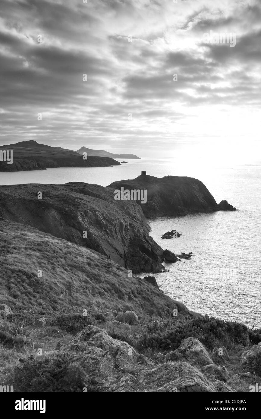 Ocean and cliffs view Black and White Stock Photos & Images - Alamy