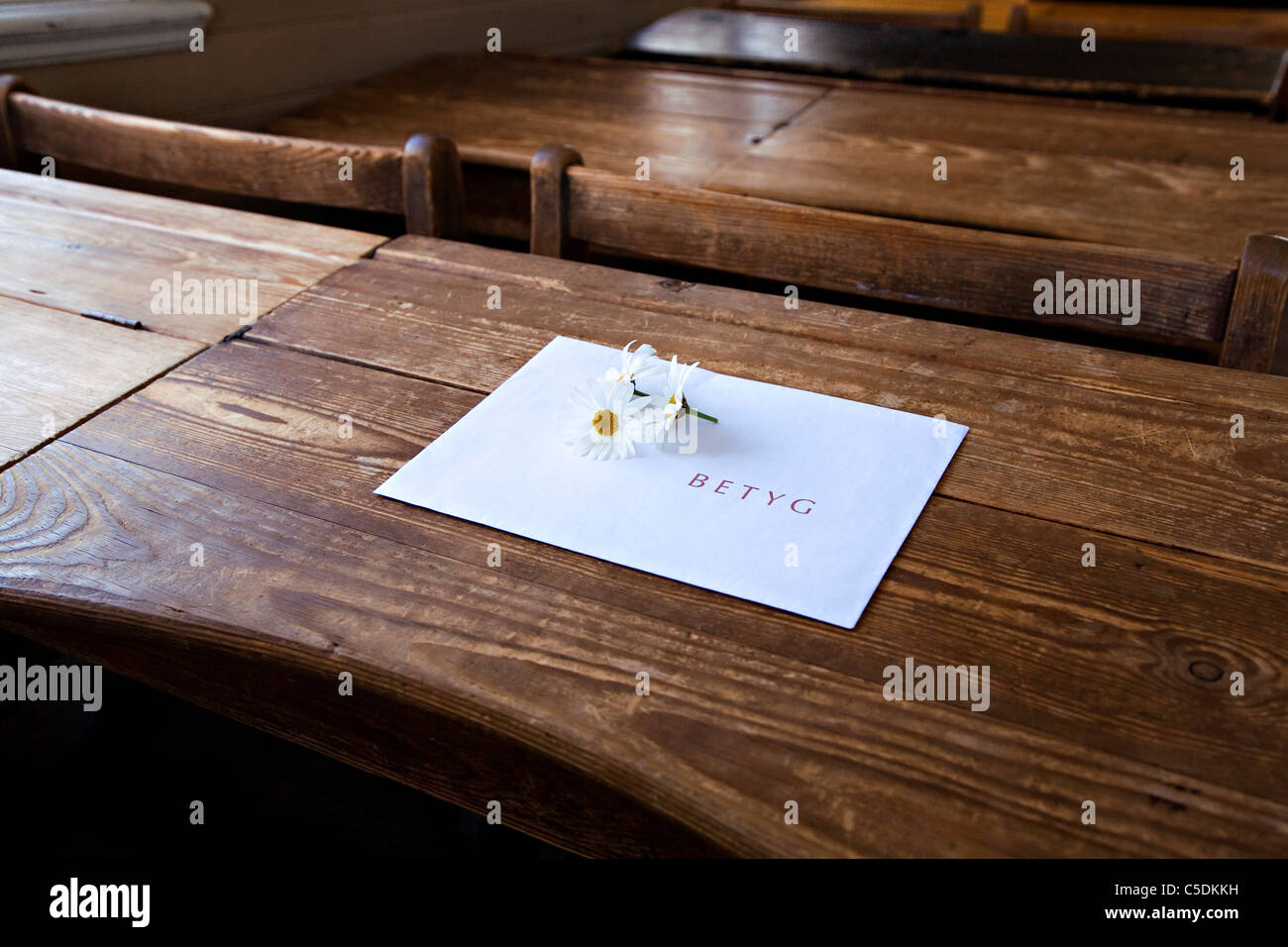 Results Envelope High Resolution Stock Photography and Images - Alamy