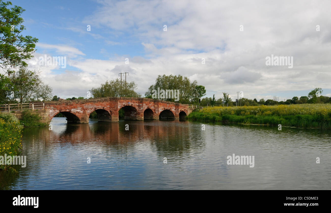 Eckington Bridge, Pershore, Worcestershire River Avon Stock Photo - Alamy