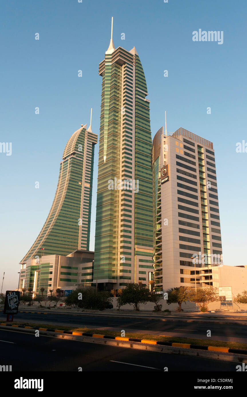 Manama bahrain buildings hi-res stock photography and images - Alamy