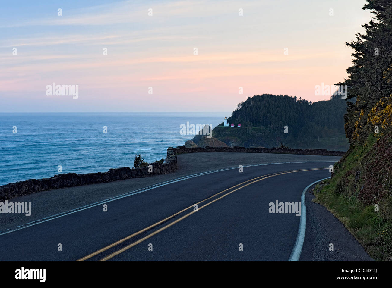 The pacific coast scenic byway hi-res stock photography and images - Alamy