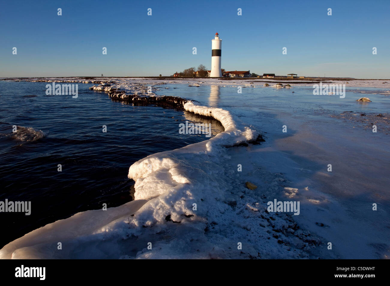 Frozen sea lighthouse hi-res stock photography and images - Alamy