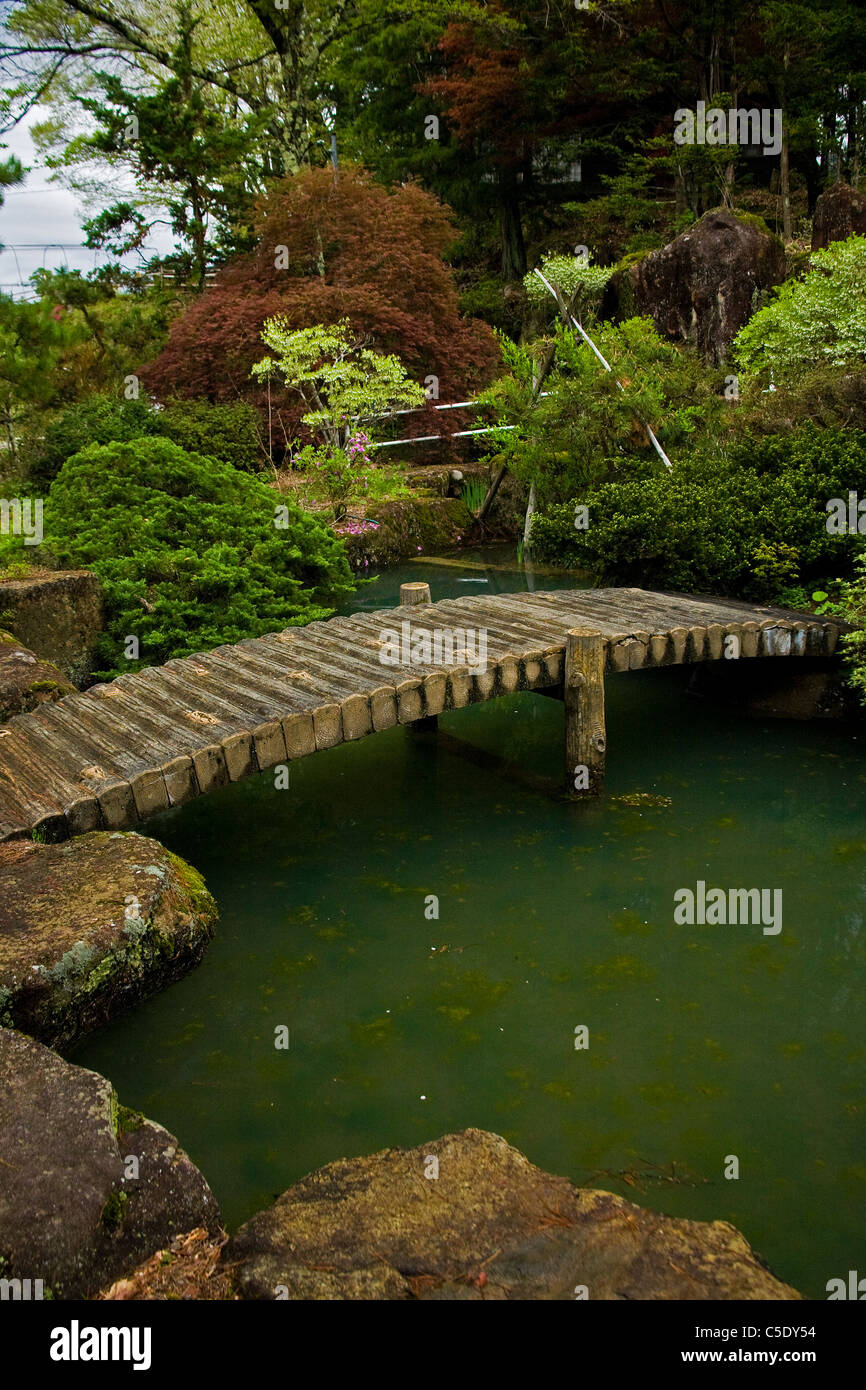 Buddhist temple garden Stock Photo - Alamy