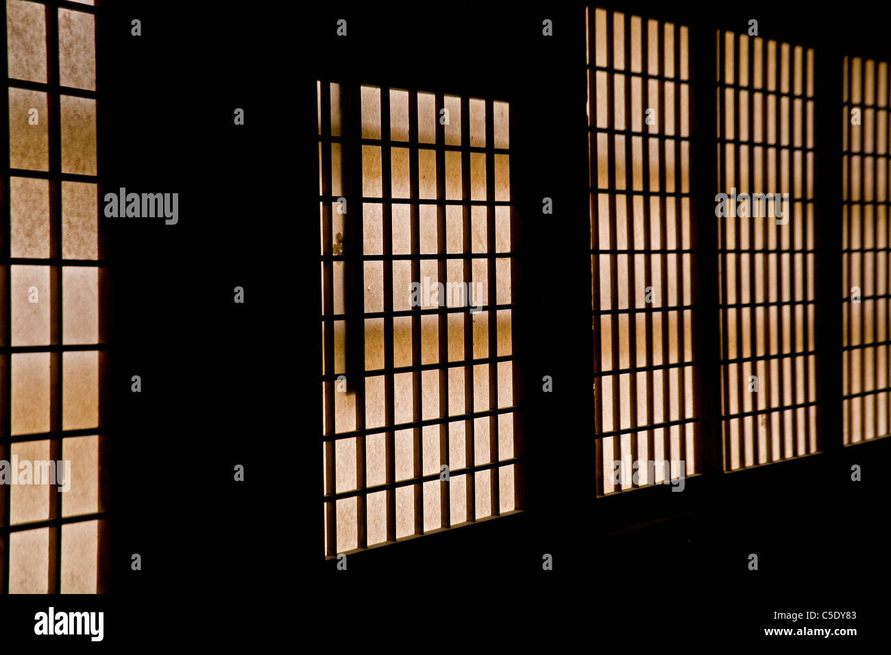 Traditional japanese window frame hi-res stock photography and images ...