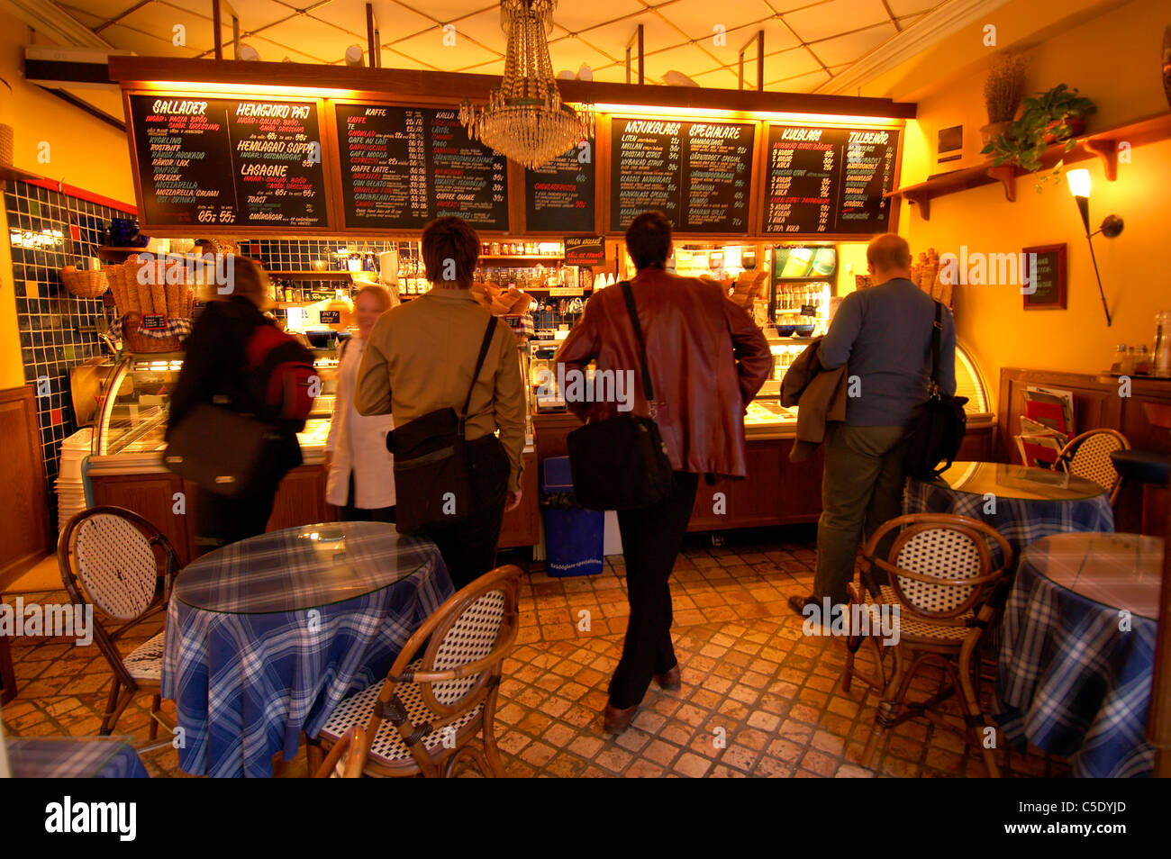 Counter Tables High Resolution Stock Photography and Images - Alamy