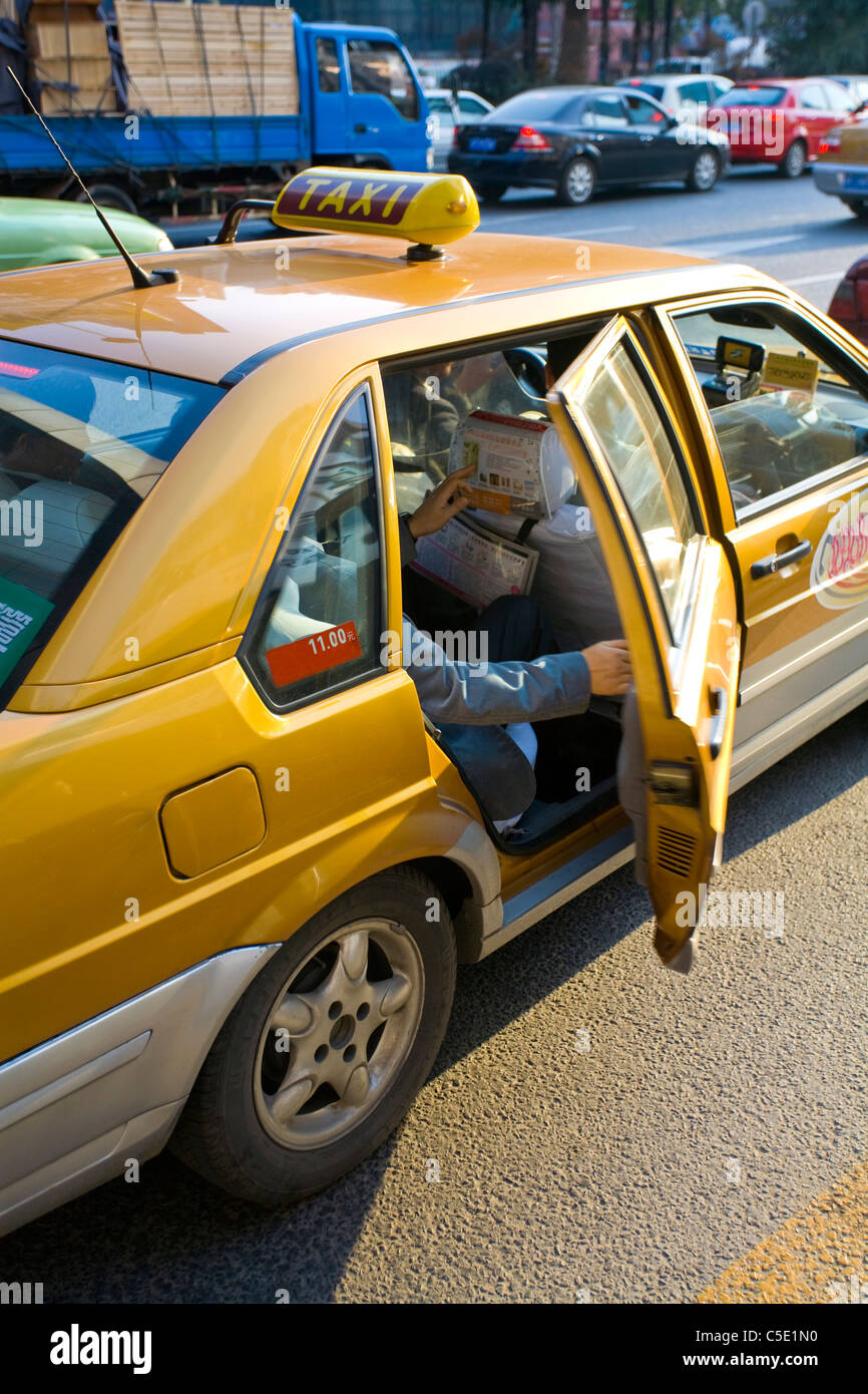 Getting Into Cab High Resolution Stock Photography and Images - Alamy