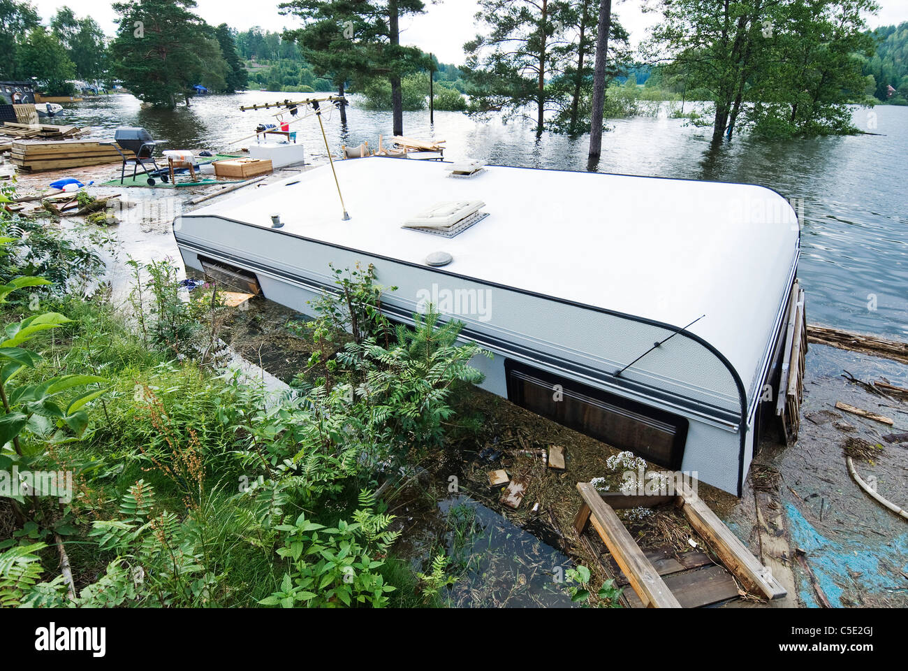 Gidget Floating Camper