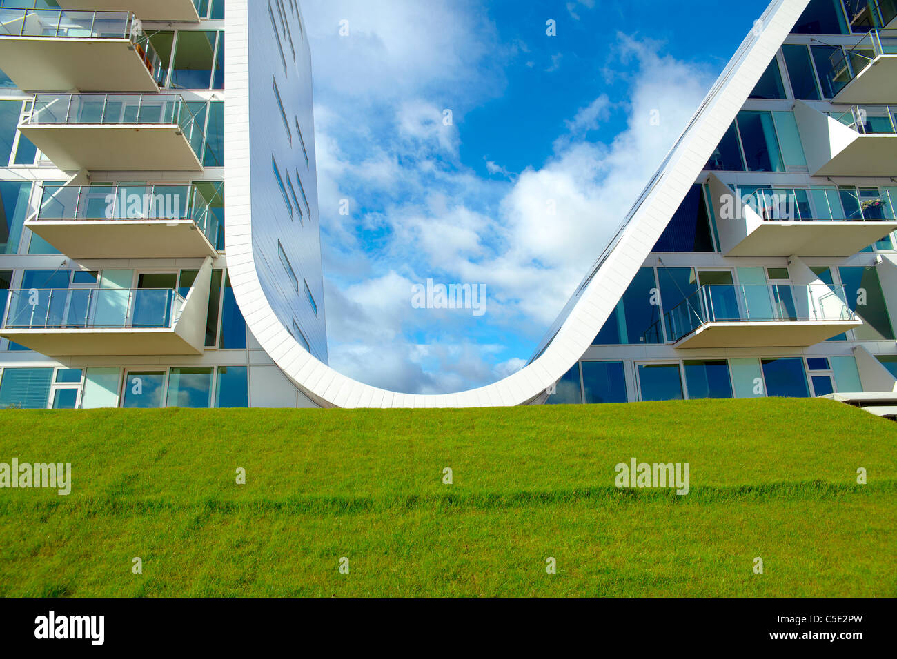 Wavy clouds hi-res stock photography and images - Alamy