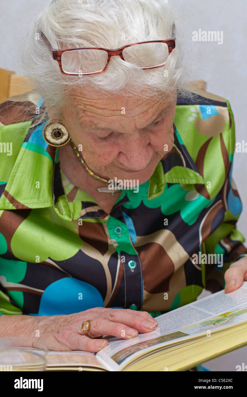 Book jewellery hi-res stock photography and images - Alamy