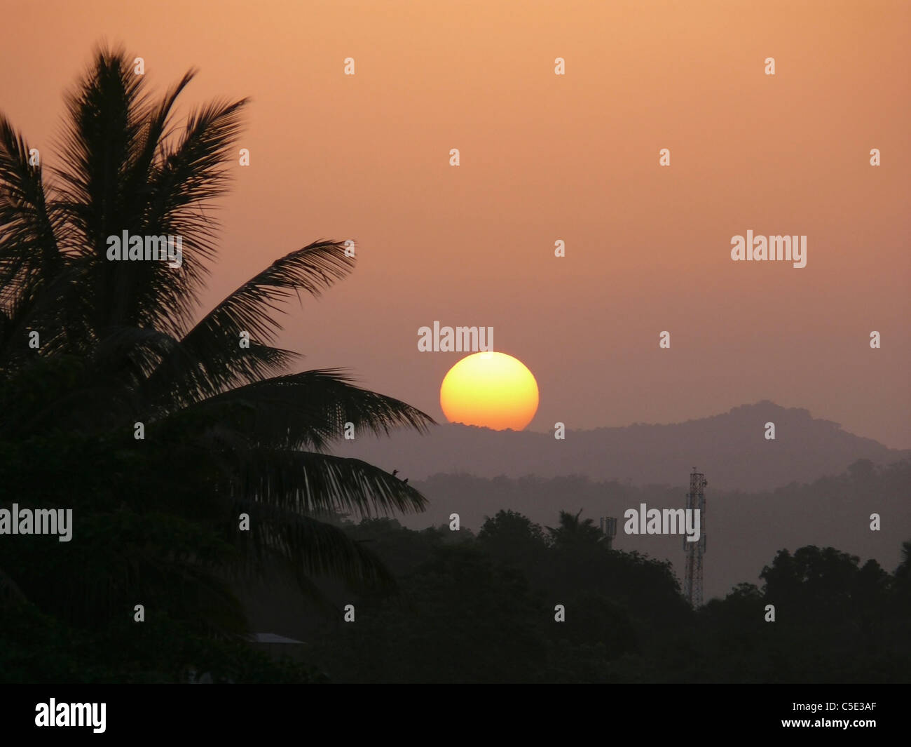 Sunlight foundation hi-res stock photography and images - Alamy