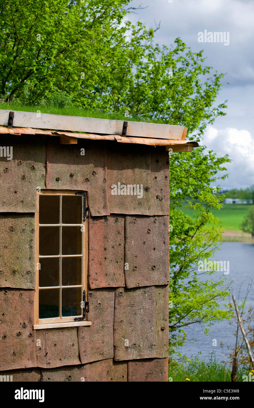 Bark construction hi-res stock photography and images - Alamy