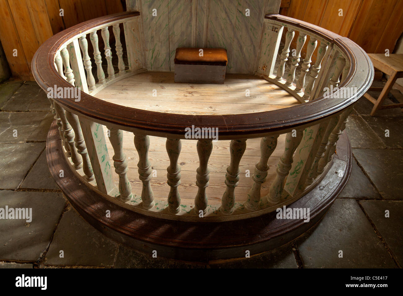 Church altar close up hi-res stock photography and images - Alamy