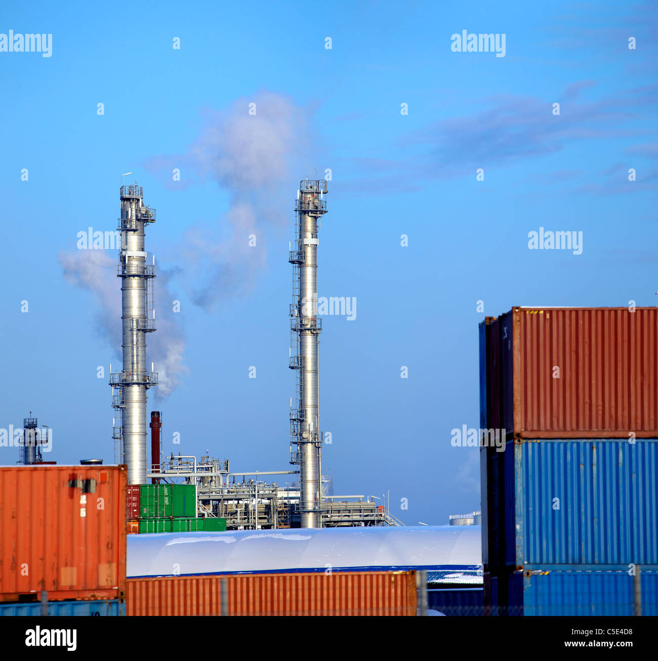 Container port air pollution hi-res stock photography and images - Alamy