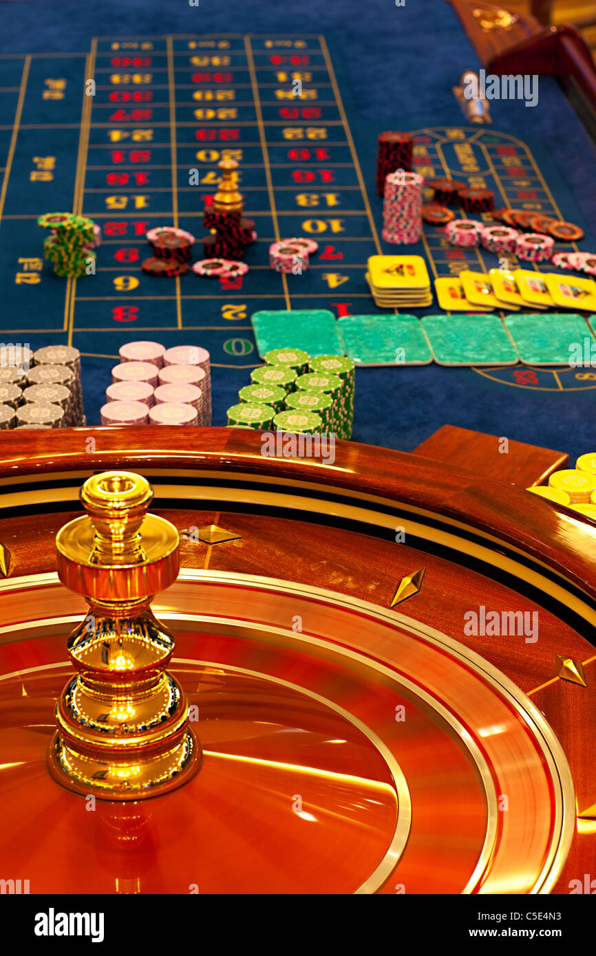 Gambling arcade roulette hi-res stock photography and images - Alamy
