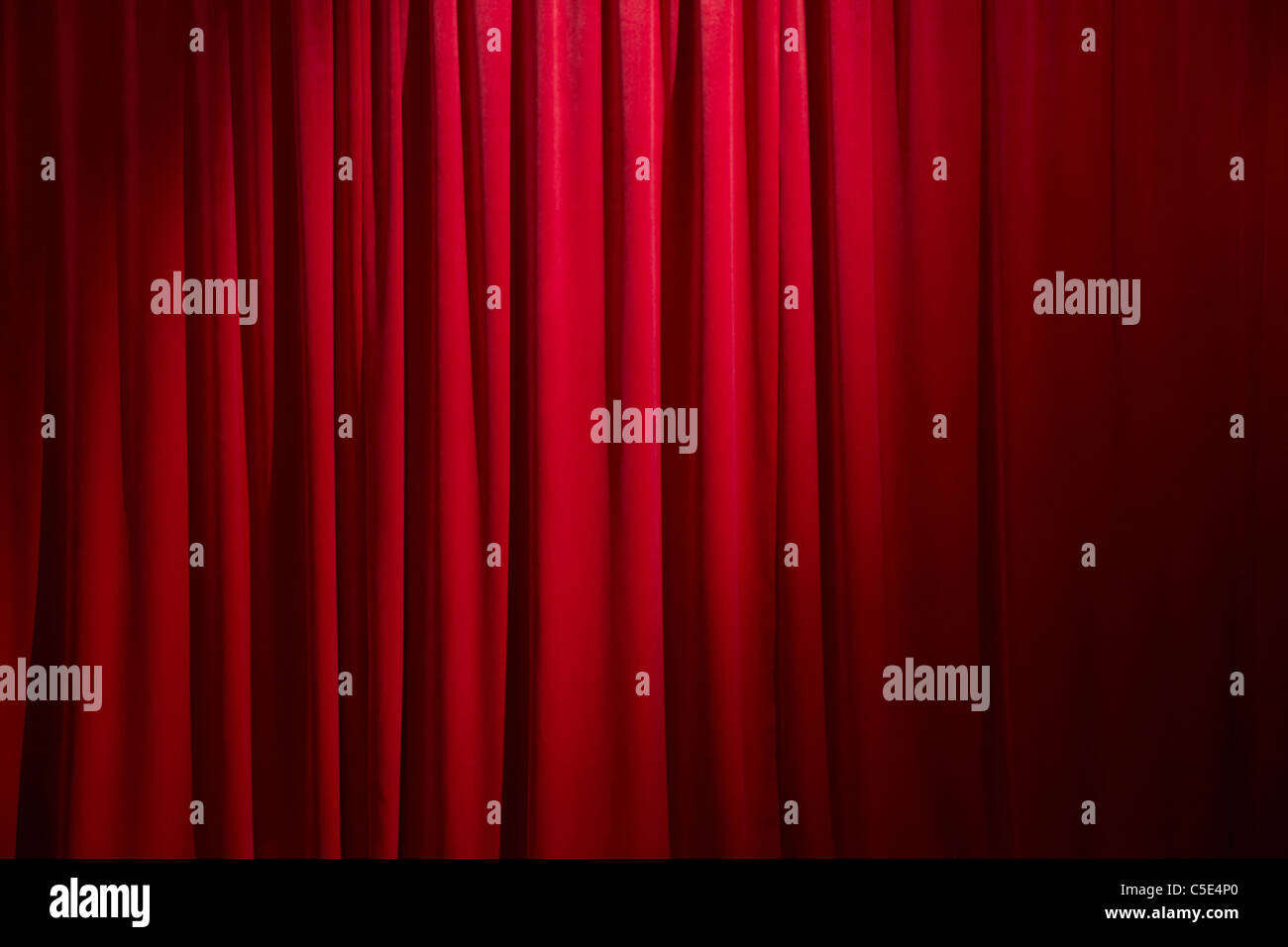 Red velvet curtain spotlight hi-res stock photography and images - Alamy
