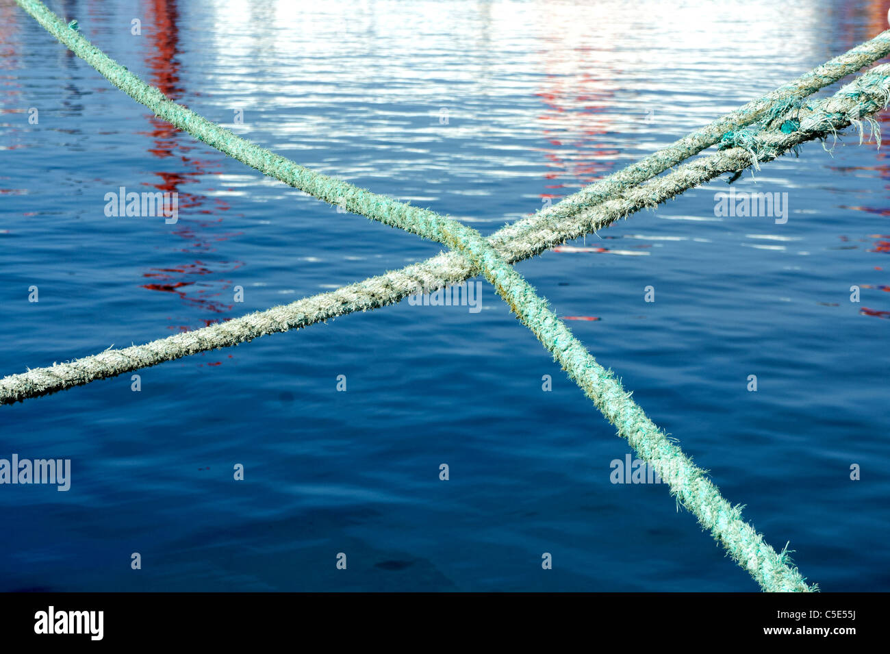 Rope anchoring hi-res stock photography and images - Alamy