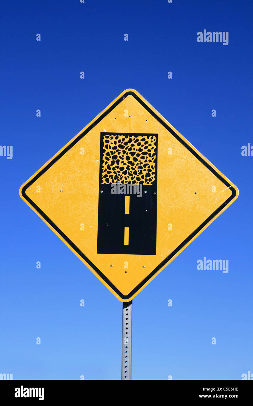 Gravel road sign hi-res stock photography and images - Alamy