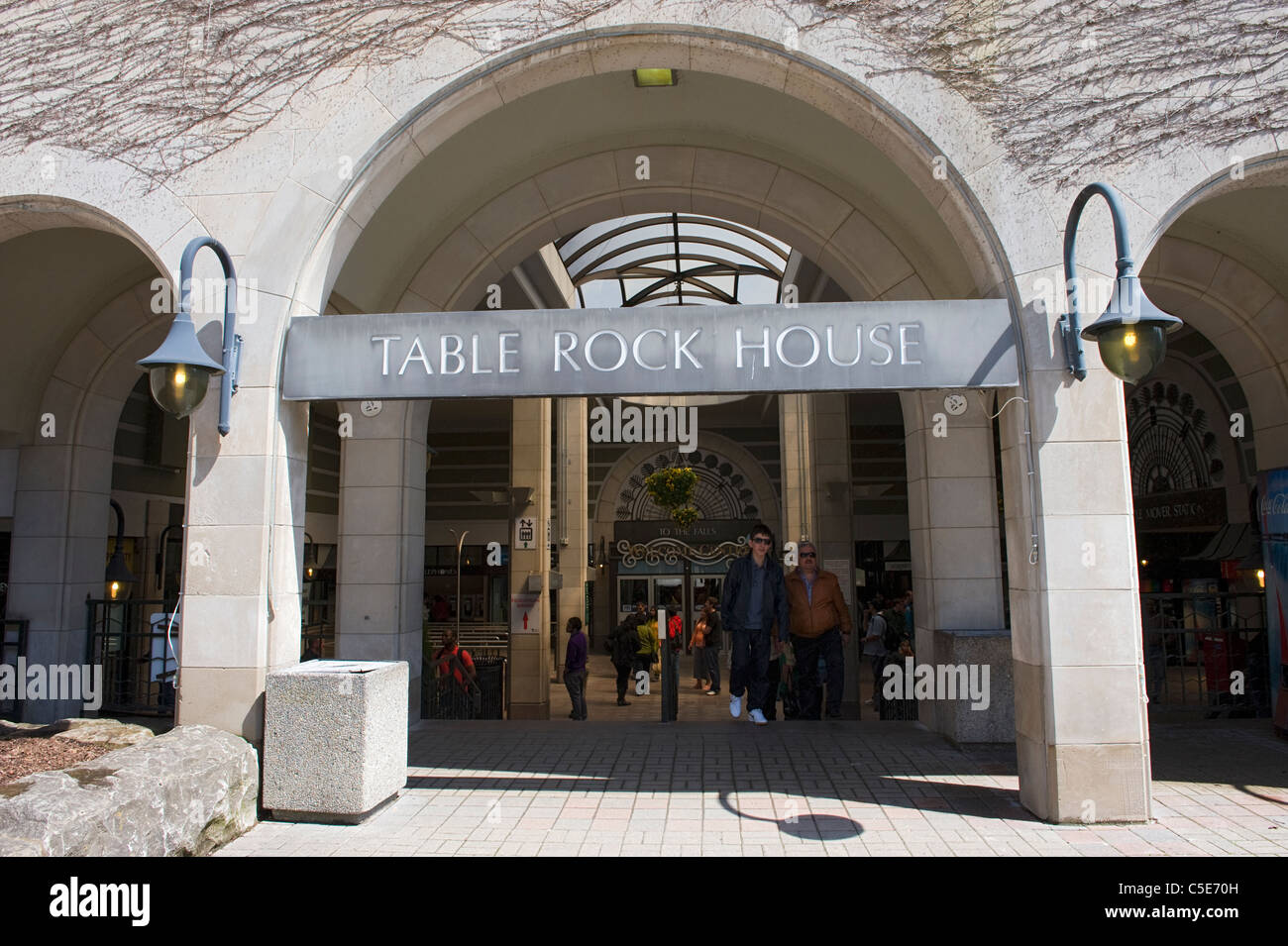 Table rock niagara falls hi-res stock photography and images - Alamy