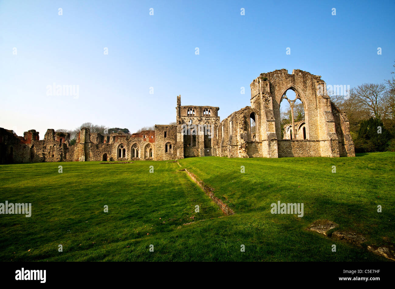 Netley abbey hi-res stock photography and images - Alamy