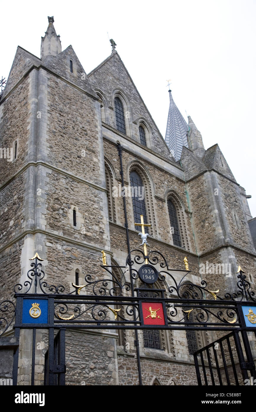 Rochester cathedral cathedral church christ hi-res stock photography ...