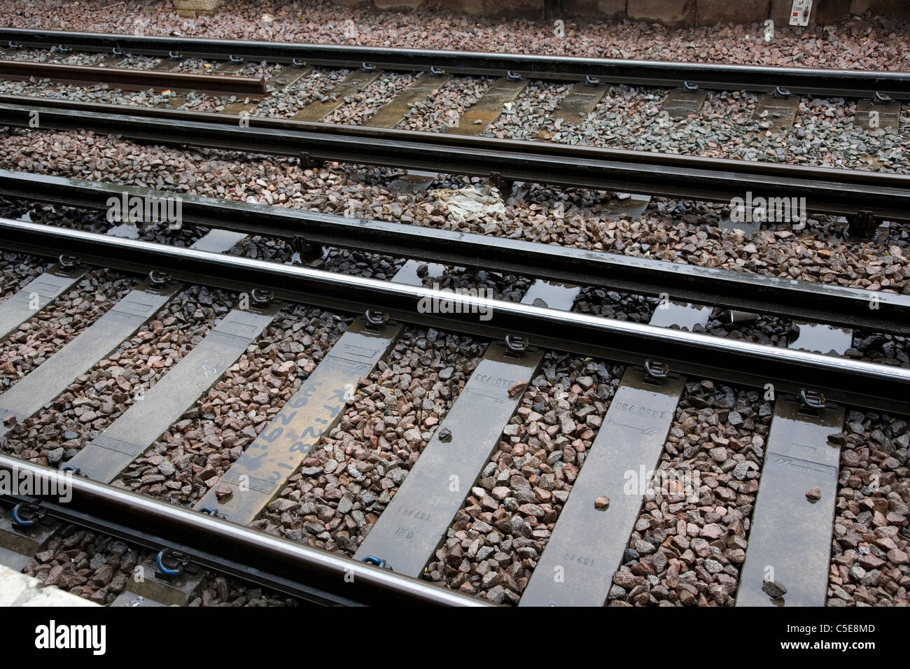 Wet railway track hi-res stock photography and images - Alamy