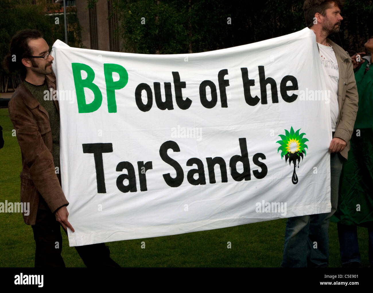 Protest against BP extraction of oil from tar sands outside Tate Modern ...