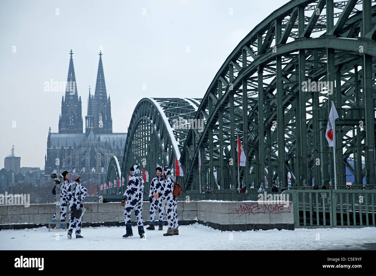 Cologne Germany Winter Cathedral High Resolution Stock Photography and ...