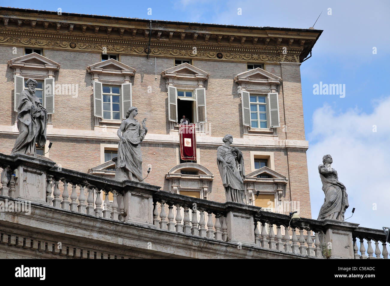 Vatican City, Rome, Italy St. Pietro (St Peter's) square His Holiness ...