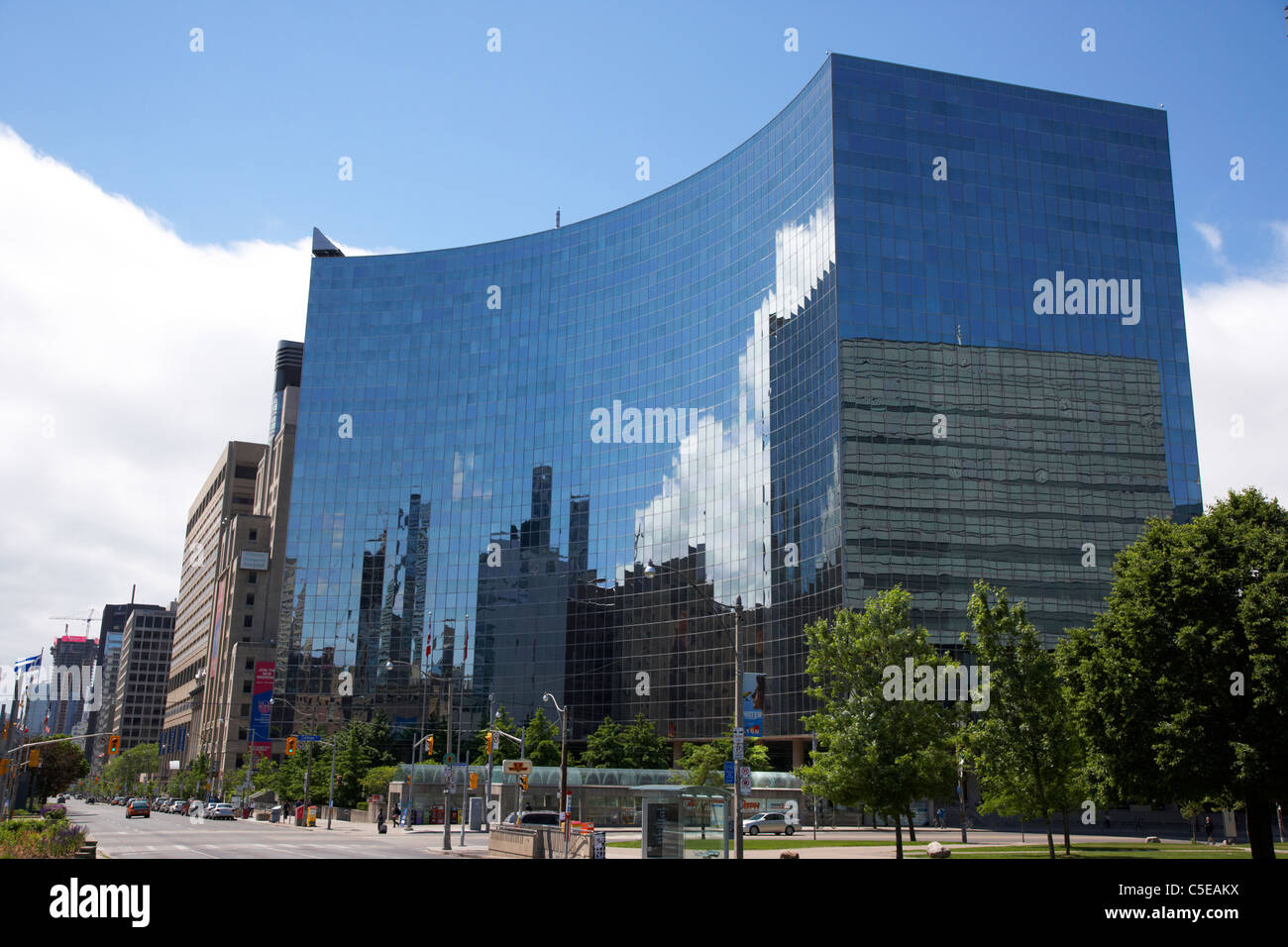 toronto's discovery district ontario power generation opg building ...