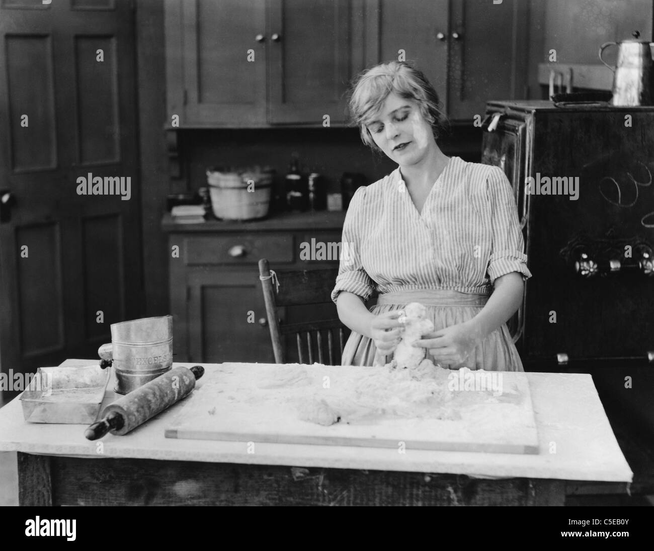Rolling pin baking Black and White Stock Photos & Images - Alamy