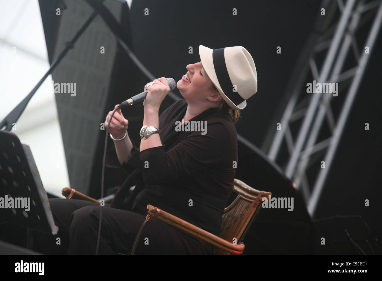 Clare teal hi-res stock photography and images - Alamy