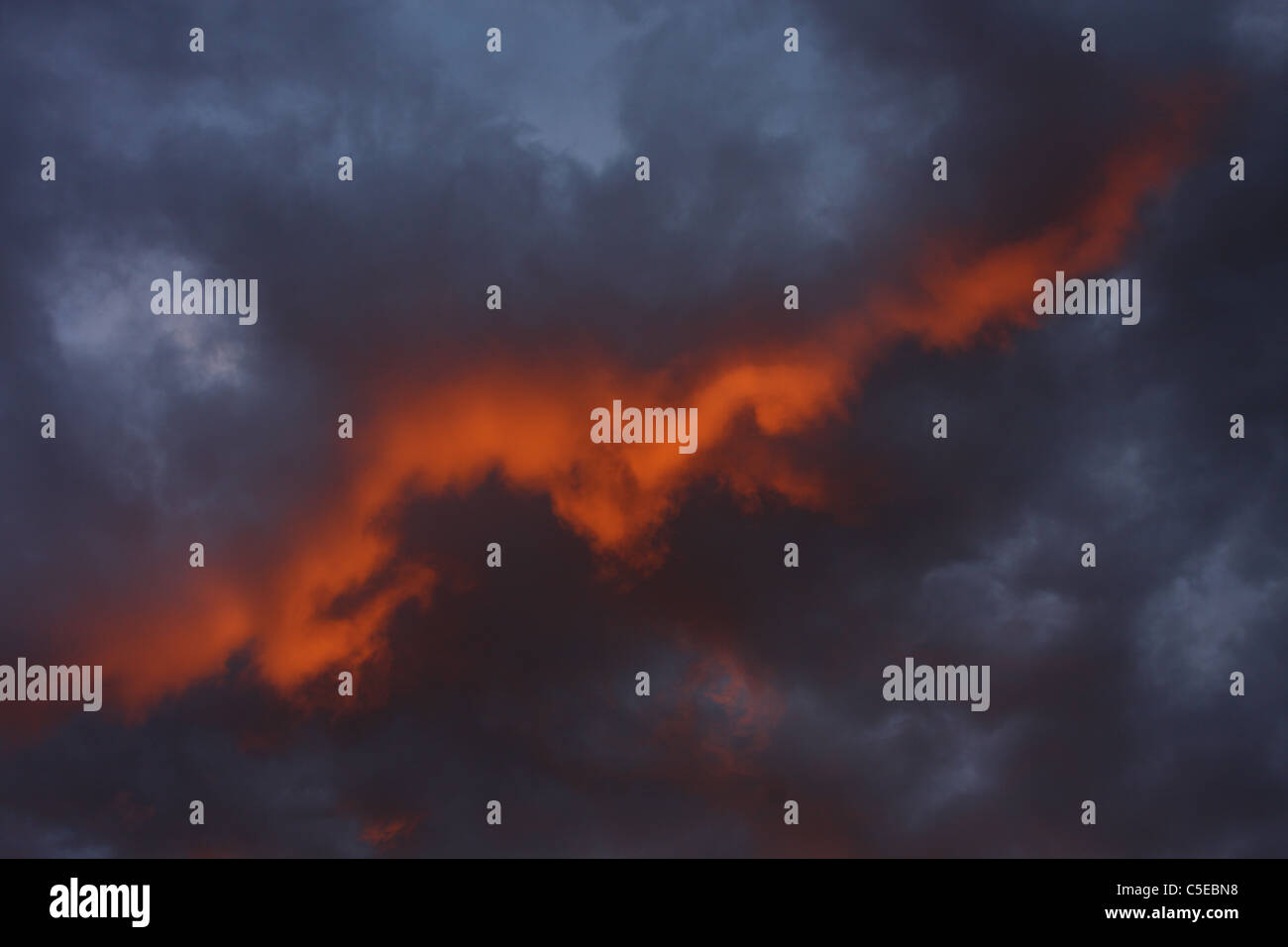 Orange cloud hi-res stock photography and images - Alamy
