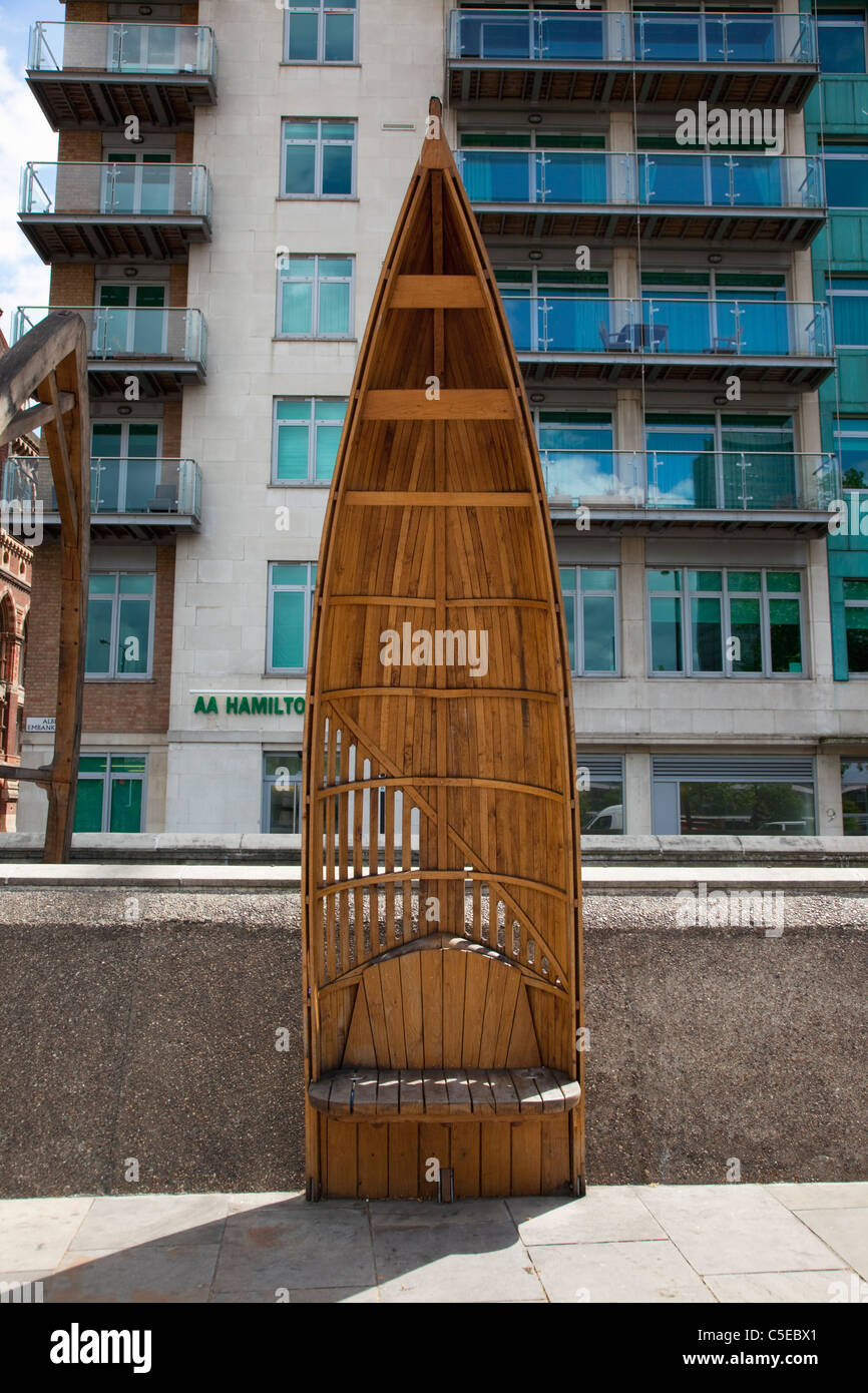 England, London, Vauxhall, Albert embankment, benches made from wood in ...