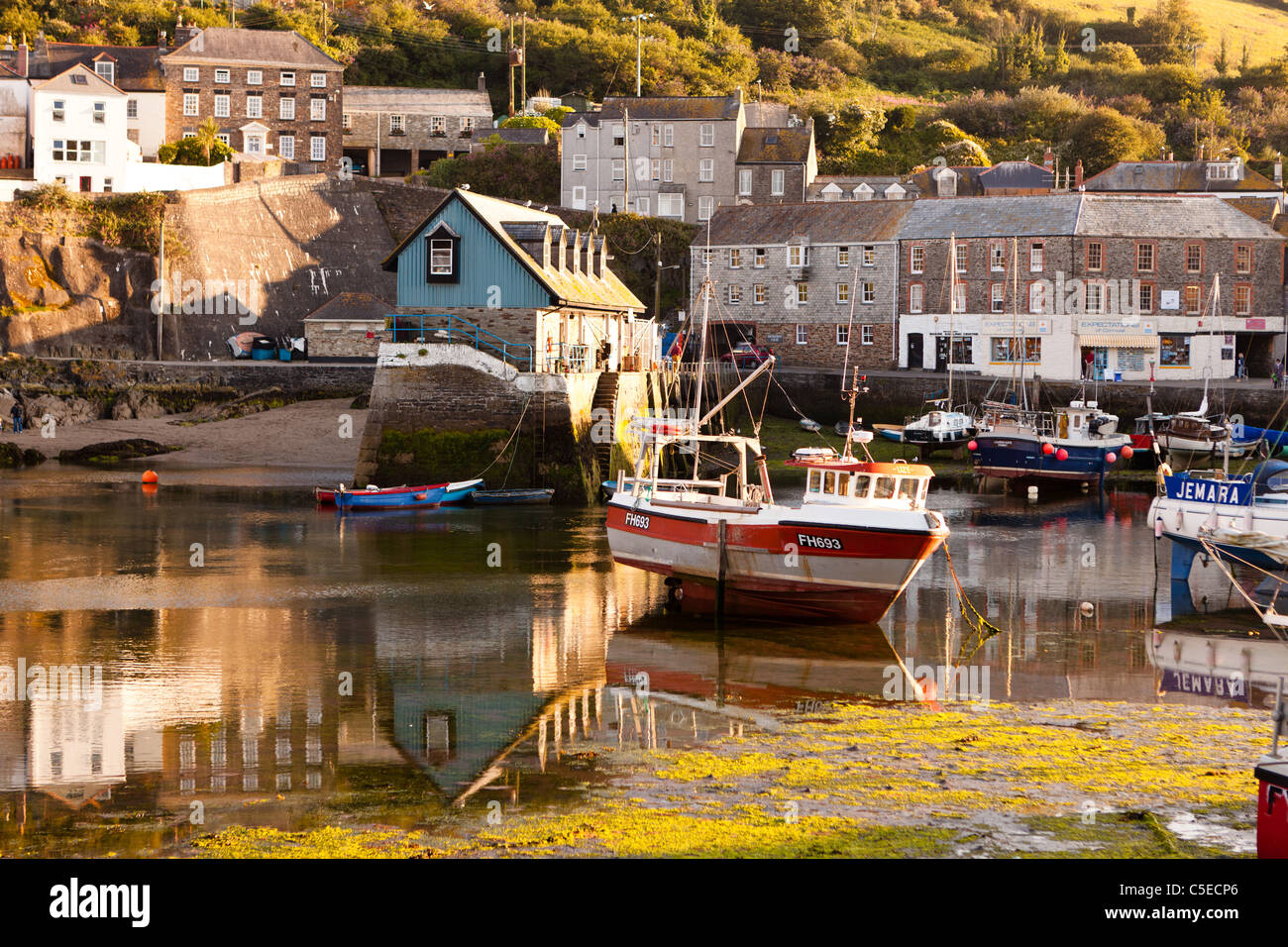 Coal mine cornwall hi-res stock photography and images - Alamy