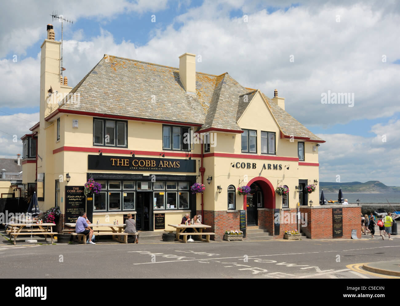 Cobb Arms Lyme Regis Stock Photo - Alamy