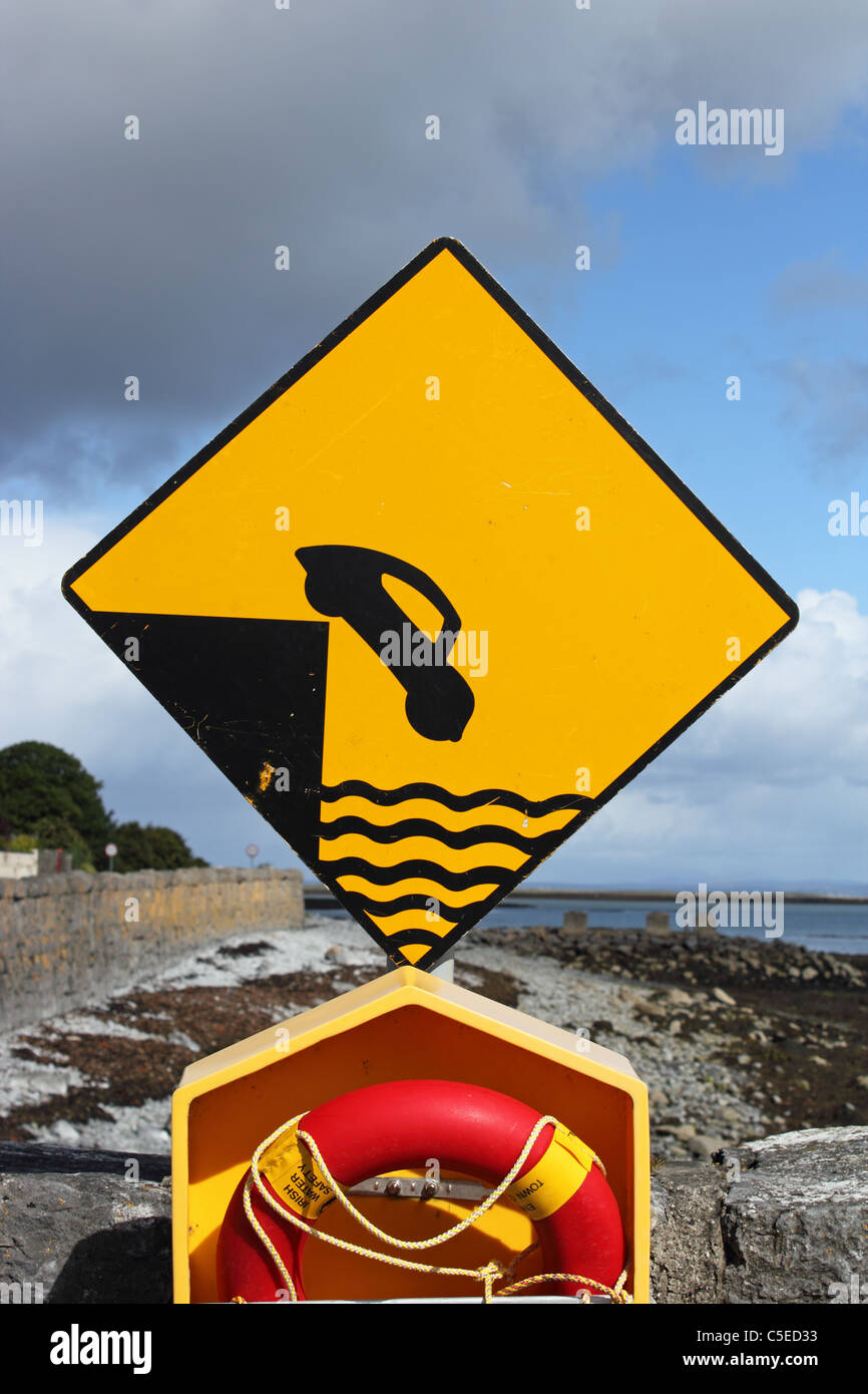 Danger dangerous car driving pier hi-res stock photography and images ...