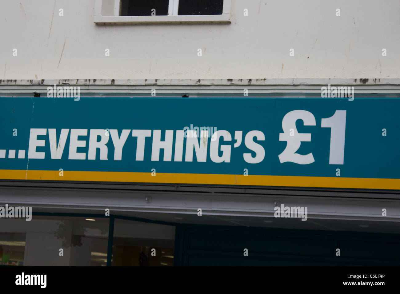 Poundshop hi-res stock photography and images - Alamy