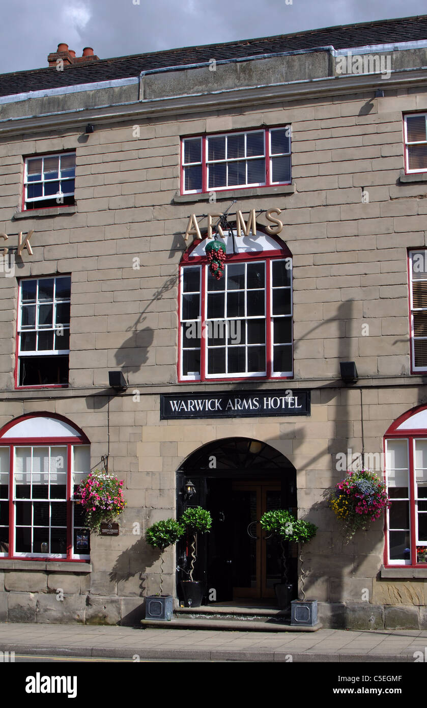 Warwick Arms High Resolution Stock Photography and Images - Alamy
