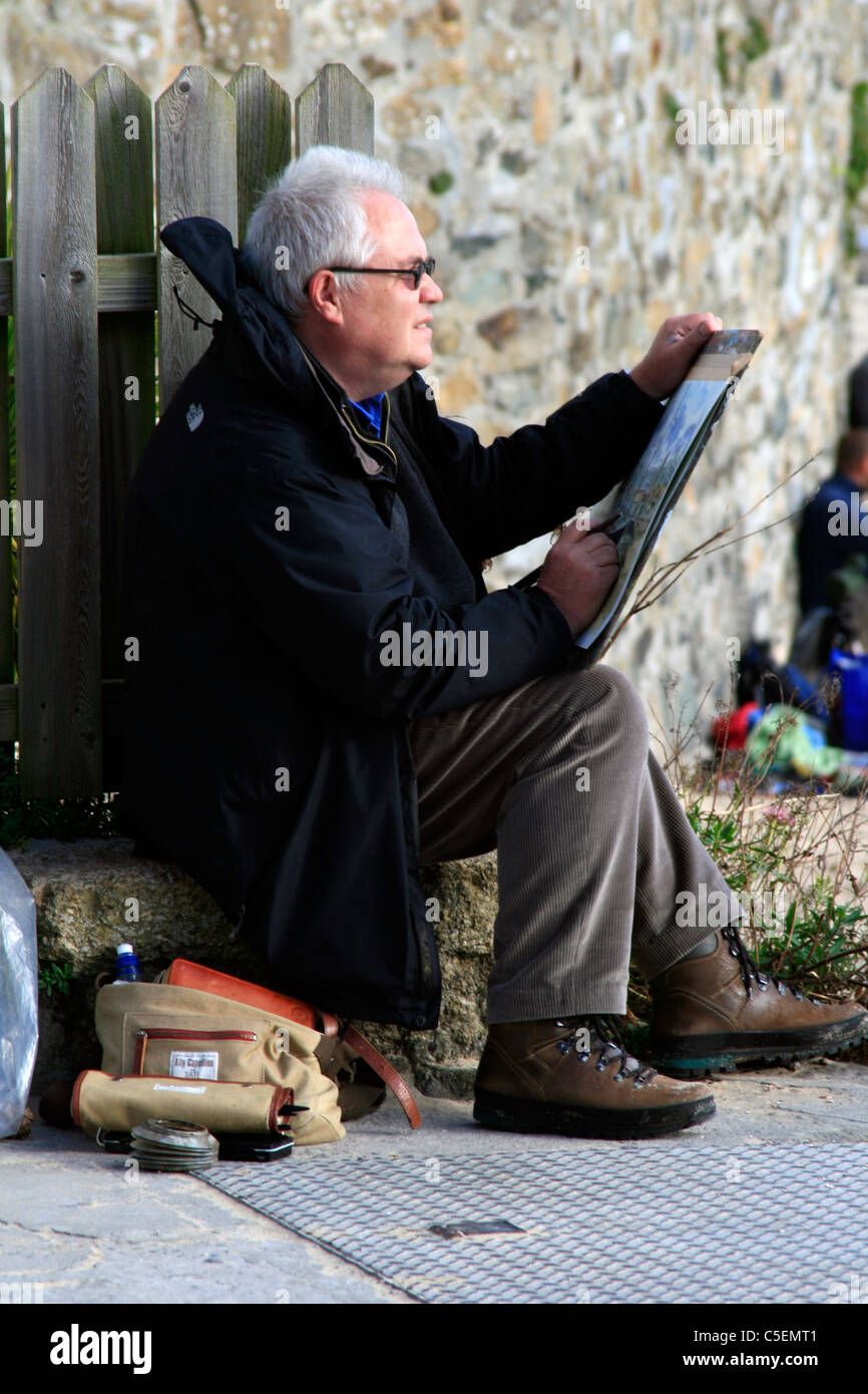Artist on the Beach. Photograph by Kim Craig Stock Photo - Alamy